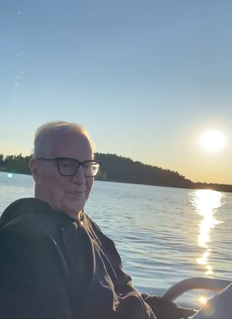 Till minne av Roine Karl-Bertil Lindgren | Lavendla